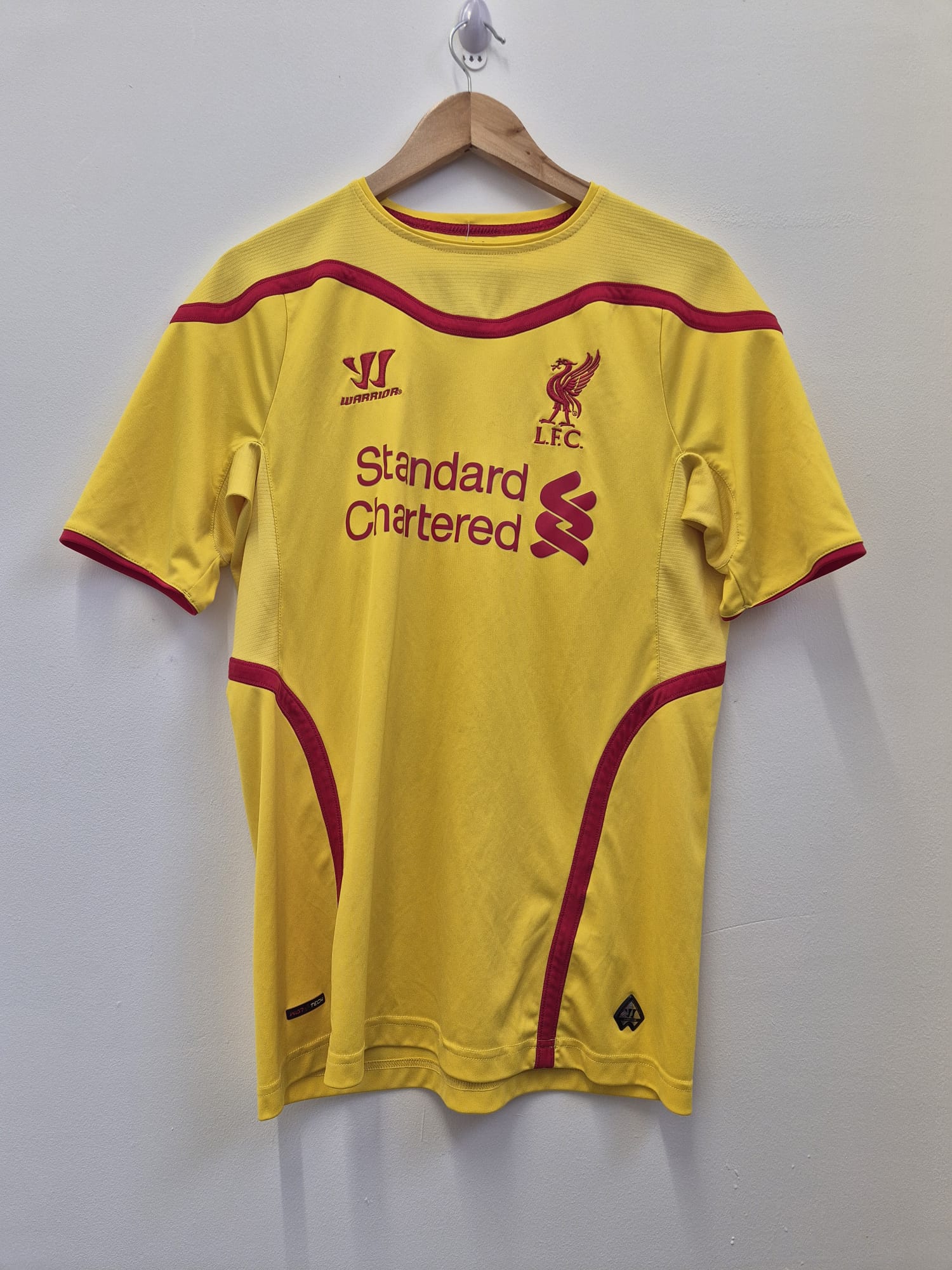 Liverpool 2014/15 Away Shirt Medium – The 12th Man Retro